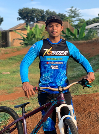 Stories - Baca Tips Dari Jambol Ini Sebelum Pilih Setang Downhill